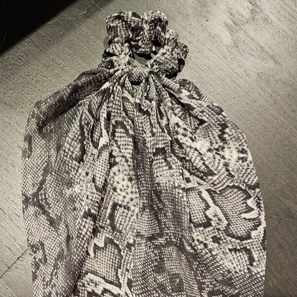 Victoria's Secret | Hair | Victorias Secret Snake Print Hair Scrunchie ...